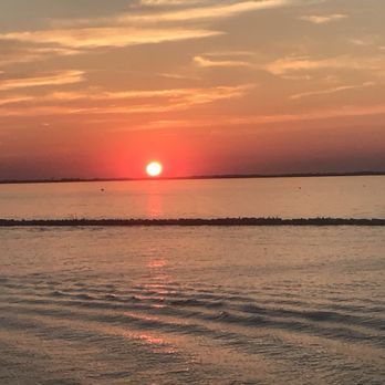 DOCKSIDE CAFE - Updated October 2025 - 237 Photos & 221 Reviews - 611 W ...