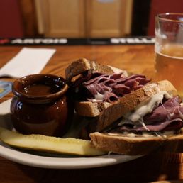 THE SEVENS ALE HOUSE - Updated May 2025 - 81 Photos & 336 Reviews - 77 ...