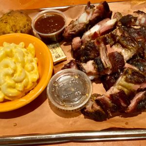 BLACK DOG SMOKE & ALE HOUSE - 313 Photos & 499 Reviews - 320 N Chestnut ...