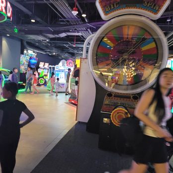 THE GAME ROOM - Updated January 2026 - 153 Photos & 27 Reviews - 1 ...