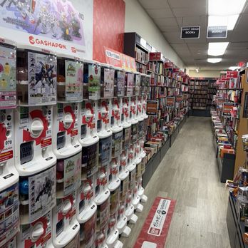 BOOK OFF - Updated July 2025 - 296 Photos & 20 Reviews - 2107 S Atlantic Blvd, Monterey Park ...