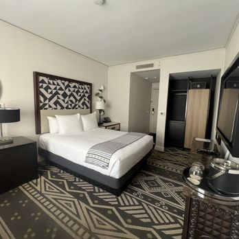 HOTEL SPERO - Updated December 2025 - 177 Photos & 118 Reviews - 405 ...