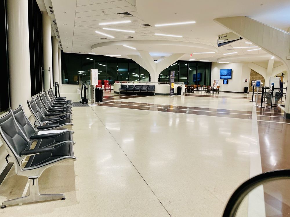 FAYETTEVILLE REGIONAL AIRPORT - Updated December 2025 - 80 Photos & 122 ...