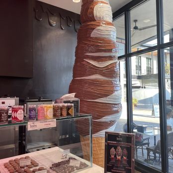 HAMPTON CHOCOLATE FACTORY - Updated March 2025 - 534 Photos & 207 ...