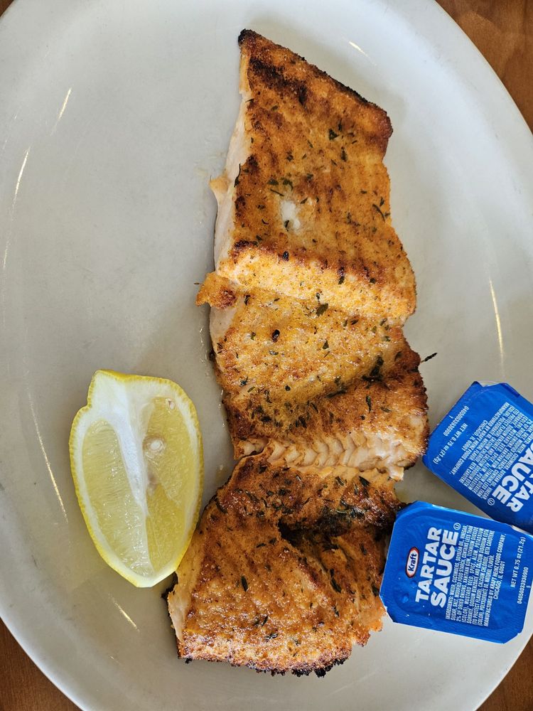 PERRY’S RESTAURANT - Updated December 2025 - 129 Photos & 119 Reviews ...