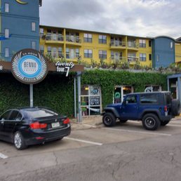 BENNU COFFEE - Updated July 2025 - 176 Photos & 255 Reviews - 515 S ...