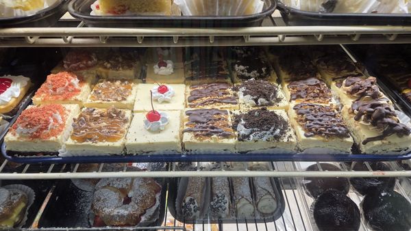 THE FAT APPLE - Updated October 2025 - 28 Photos & 17 Reviews - 225 ...