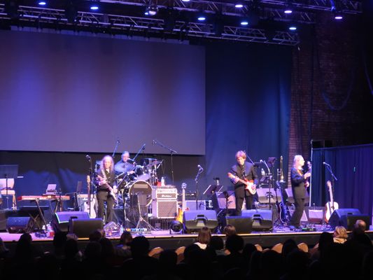 DES PLAINES THEATRE - Updated October 2025 - 220 Photos & 67 Reviews - 1476 Miner St, Des ...