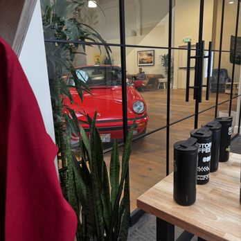 MOTORING COFFEE - Updated November 2024 - 178 Photos & 62 Reviews ...