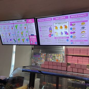 OMG SQUEE - Updated March 2025 - 940 Photos & 390 Reviews - 4607 Bolm ...