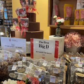 LA DUNI BAKING STUDIO - Updated November 2025 - 35 Photos & 17 Reviews ...