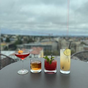 STUDY HALL ROOFTOP LOUNGE - Updated July 2024 - 301 Photos & 180 ...