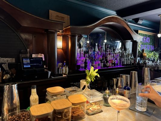 THE ALIBI COCKTAILS & BITES - Updated January 2025 - 107 Photos & 50 ...