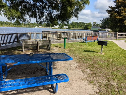 LP WILLINGHAM WATERFRONT PARK - Updated January 2026 - 36 W Railroad St ...