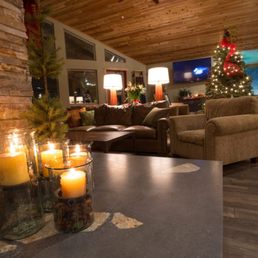 RUBY 360 LODGE - Updated December 2025 - 64 Photos & 11 Reviews - 301 N ...