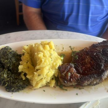 THE DEAD FISH - Updated November 2024 - 5046 Photos & 4168 Reviews ...