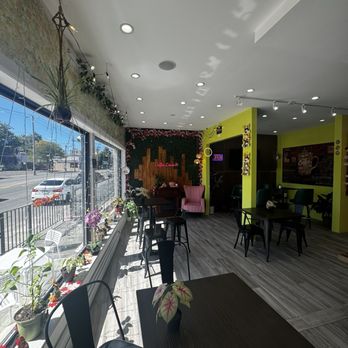 VIDA COFFEE SHOP - Updated July 2025 - 32 Photos - 882 Hempstead Tpke ...