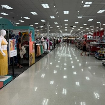 TARGET - Updated January 2025 - 133 Photos & 106 Reviews - 3599 W ...