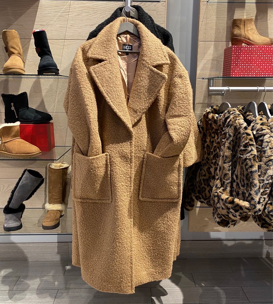 UGG - Updated December 2024 - 10 Photos & 25 Reviews - 545 N Michigan ...
