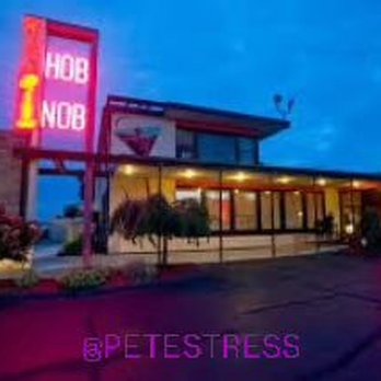 HOBNOB - Updated July 2025 - 375 Photos & 356 Reviews - 277 Sheridan Rd ...