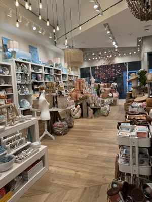 SOHA LIVING - Updated December 2025 - 25 Photos - 1450 Ala Moana Blvd ...