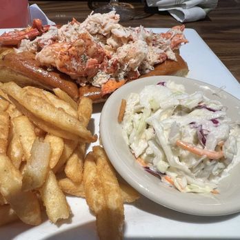 SAKONNET RIVER GRILLE - Updated March 2025 - 71 Photos & 149 Reviews ...