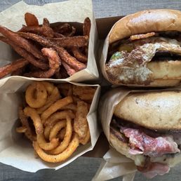 GAMI BURGER - Updated December 2025 - 210 Photos & 131 Reviews - 5093 ...