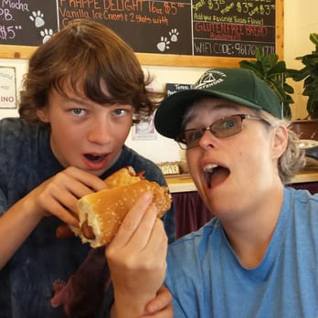 HOWLING DOG CAFE - Updated April 2025 - 71 Photos & 60 Reviews - 2626 S ...