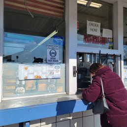 H & W DRIVE IN - Updated February 2025 - 196 Photos & 521 Reviews - 121 ...