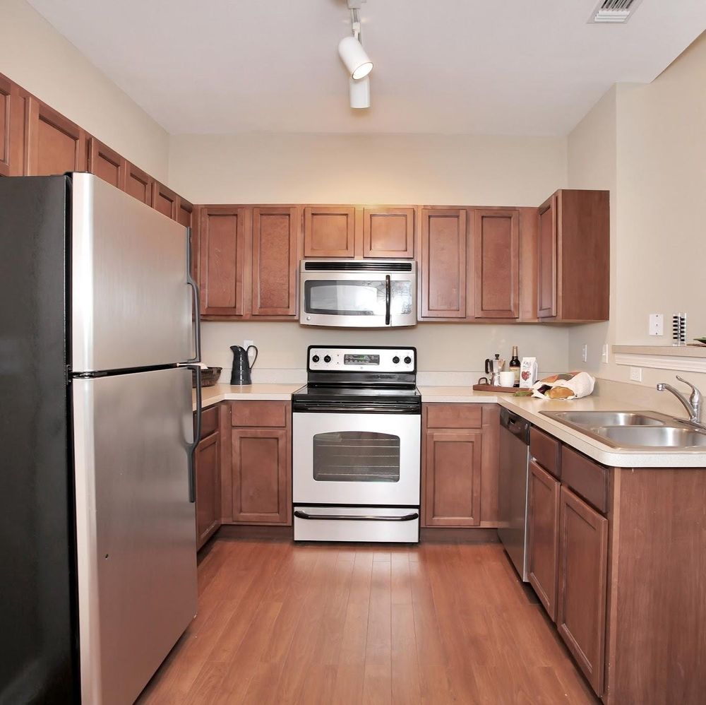 ANSLEY PLACE APARTMENTS - Updated January 2026 - 39 Photos - 100 ...