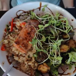 SPLIT SOCIAL KITCHEN - 84 Photos & 60 Reviews - 3021 E Sunshine St ...