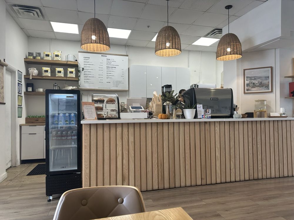 SOLID GROUNDS COFFEE SHOP - Updated October 2025 - 18 Photos - 643 ...