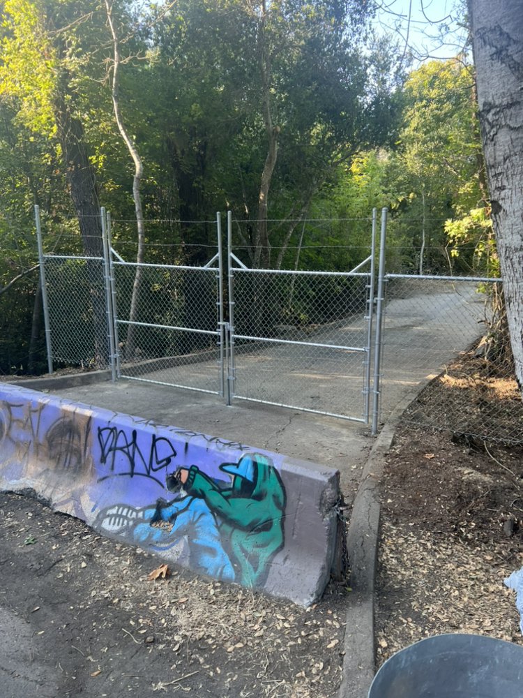 TOWN & COUNTRY FENCING - Updated October 2025 - 31 Photos & 18 Reviews ...