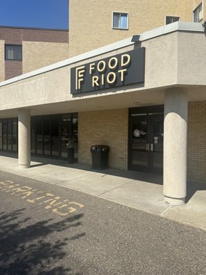 FOOD RIOT DICKINSON - Updated January 2026 - 15 Reviews - 40 7th St W ...