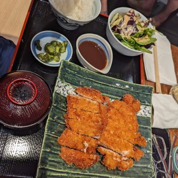 RINGER HUT - Updated March 2024 - 1450 Ala Moana Blvd, Honolulu, Hawaii ...