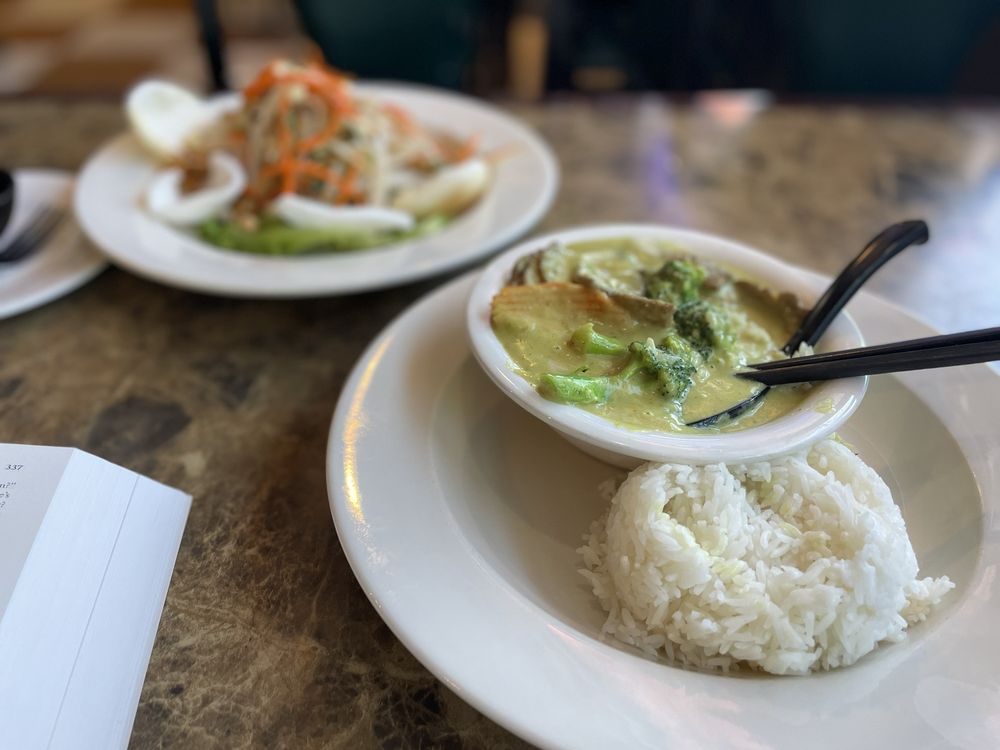 MOONLIGHT CAFE - Updated August 2025 - 445 Photos & 493 Reviews - 1919 ...