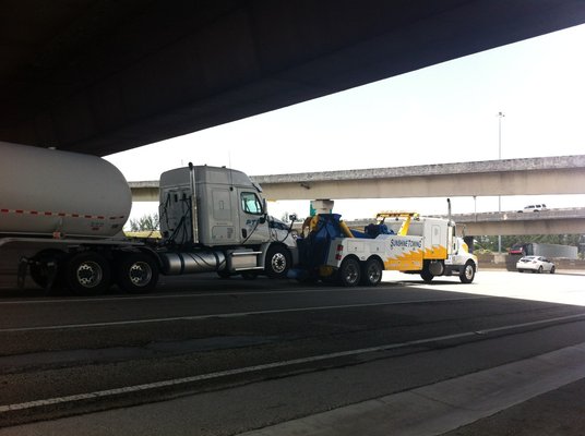 SUNSHINE TOWING - Updated August 2025 - 31 Photos & 57 Reviews - 7070 ...