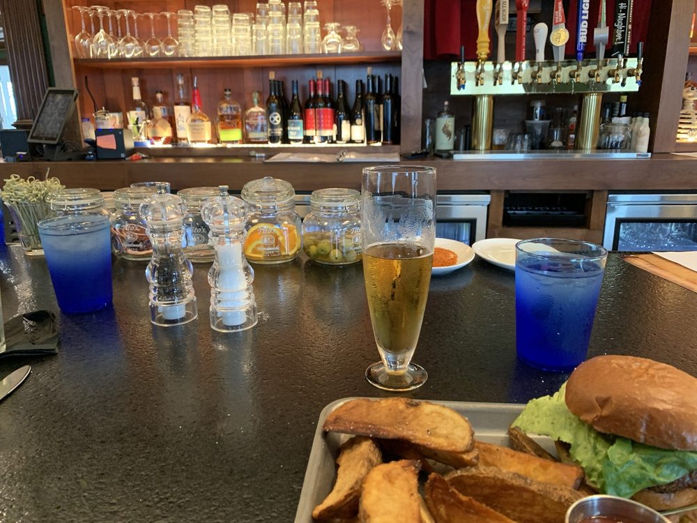 THE BELL INN & TAVERN - Updated May 2025 - 33 Photos & 36 Reviews - 2 ...