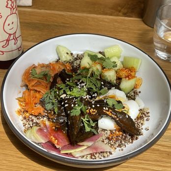 TWO HANDS - Updated January 2025 - 933 Photos & 468 Reviews - 1011 ...