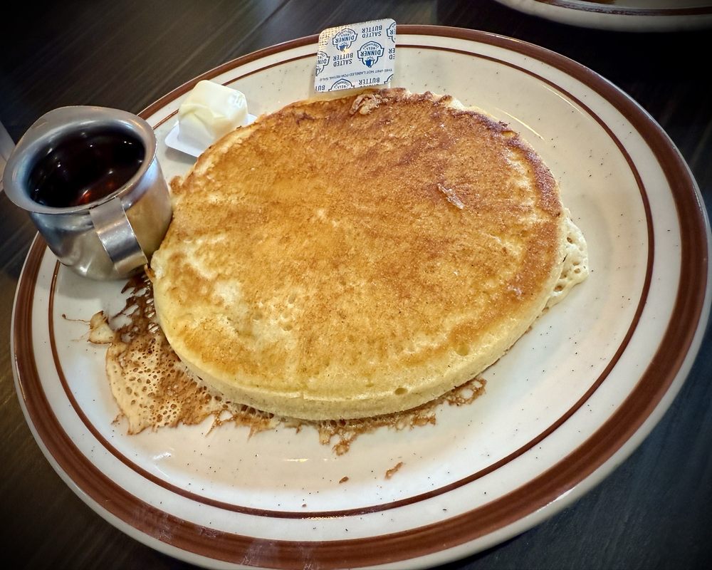 EARL E BYRDS - Updated September 2025 - 62 Photos & 91 Reviews - 202 E Superior St, Munising ...