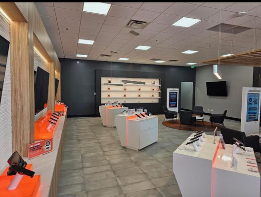 CONSUMER CELLULAR - Updated June 2025 - 11 Reviews - 7950 W Tropical ...