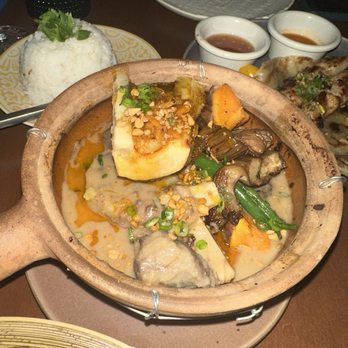 OKO - Updated November 2024 - 121 Photos & 25 Reviews - 1100 E 6th St ...