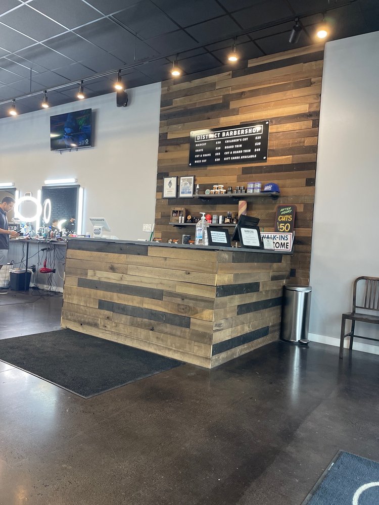 DISTRICT BARBERSHOP - Updated June 2025 - 18 Photos & 29 Reviews - 3529 ...