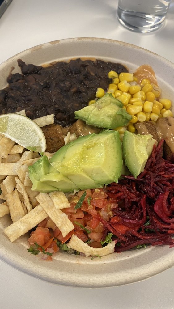 FRESHII - Updated December 2025 - 27 Photos & 55 Reviews - 1250 Bay St ...