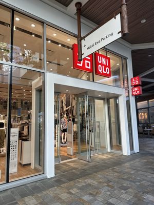 UNIQLO - Updated July 2025 - 1493 Photos & 184 Reviews - 1450 Ala Moana ...