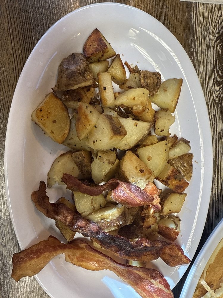 GRANNY’S BRIER PATCH - Updated November 2025 - 50 Photos & 24 Reviews - 2577 Hwy 41 S ...