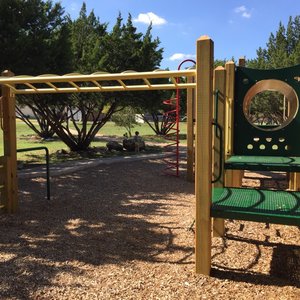 MICKI KREBSBACH SWIMMING POOL - 14 Reviews - 301 Deepwood Dr, Round ...