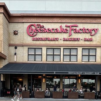 THE CHEESECAKE FACTORY - Updated December 2025 - 1590 Photos & 945 ...