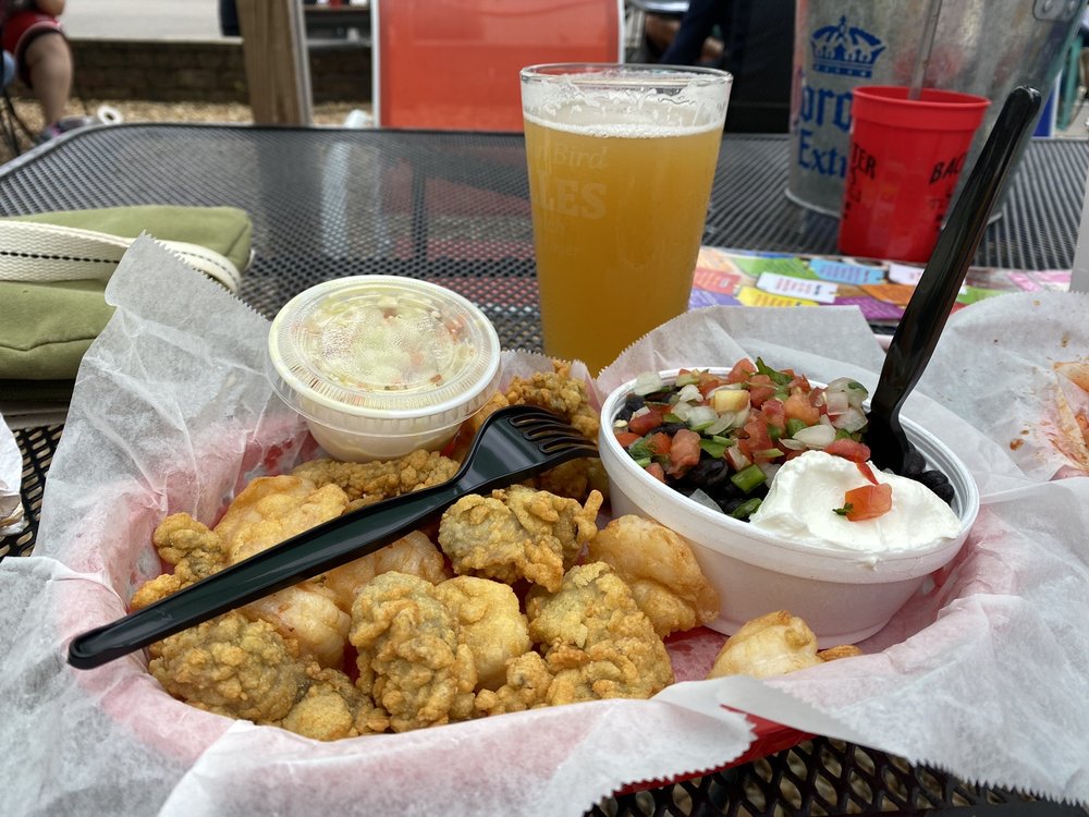 BACKWATER JACK’S TIKI BAR - 42 Photos & 86 Reviews - 1052 E Main St ...