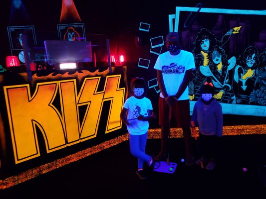 KISS BY MONSTER MINI GOLF - Updated July 2024 - 873 Photos & 344 ...